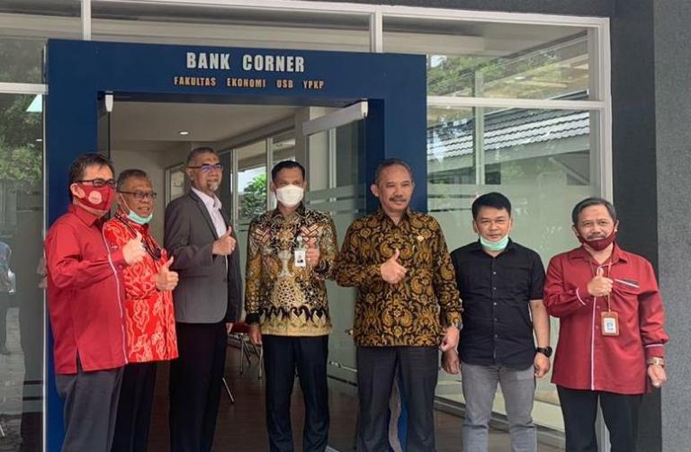 Kini di Universitas Sangga Buana Ada banking Corner bank bjb | Sebelas12